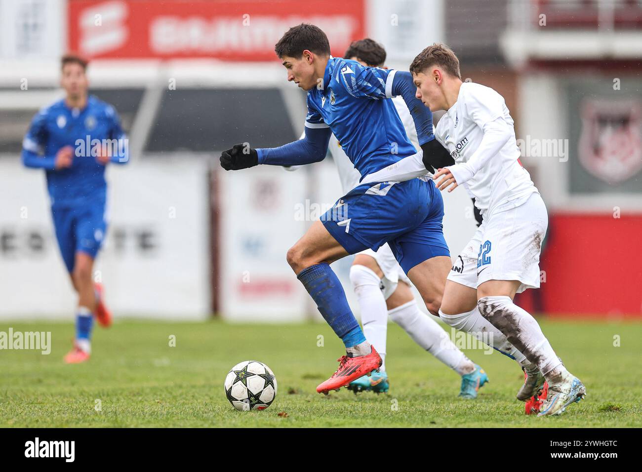Zagreb, Croatia. 11th Dec, 2024. Anes Huskic of Lokomotiva Zagreb is ...