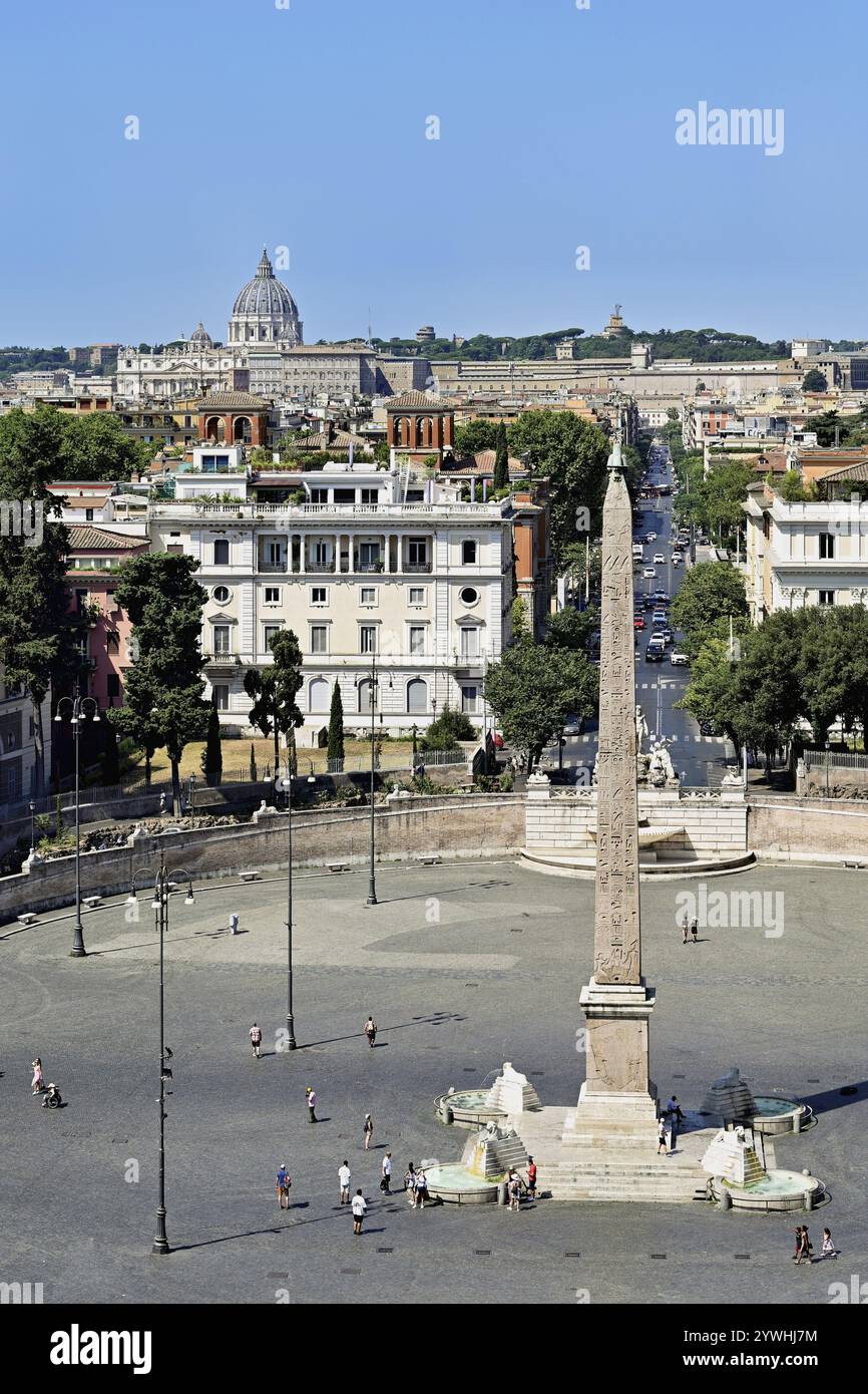 Flaminio obelisk, Piazza del Popolo, behind St Peter's Basilica, Rome ...