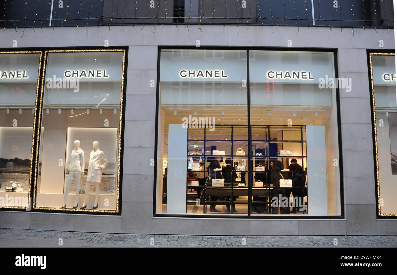 Copenhagen/ DenmarK/11 december 2024/ New chanel store in illum ...