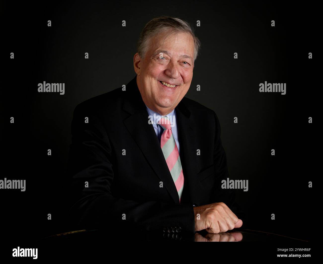 Stephen fry books hi-res stock photography and images - Alamy