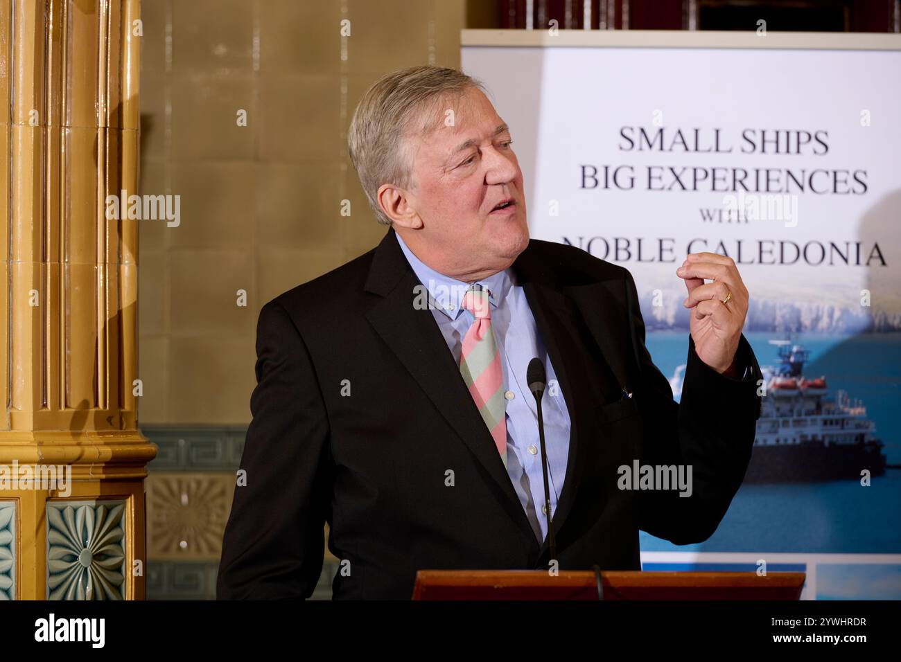 Stephen fry books hi-res stock photography and images - Alamy