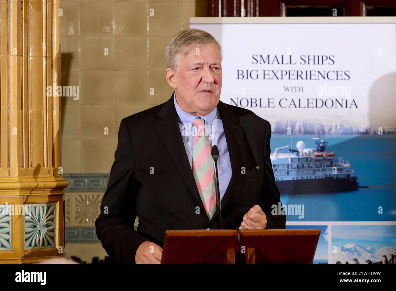 Stephen fry books hi-res stock photography and images - Alamy