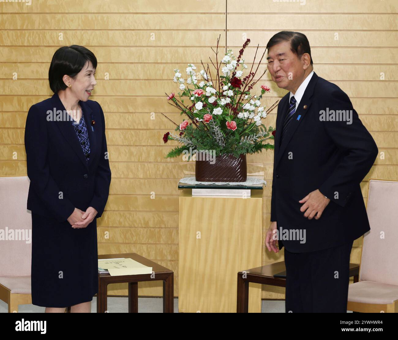 Japanese Prime Minister Shigeru ISHIBA (R) accepts the proposal from ...