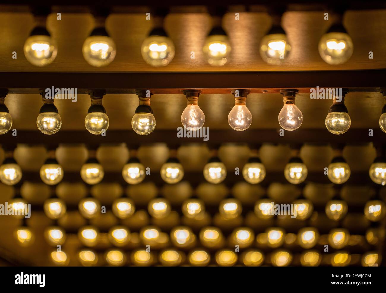 Vintage light bulbs create warm hi-res stock photography and images - Alamy