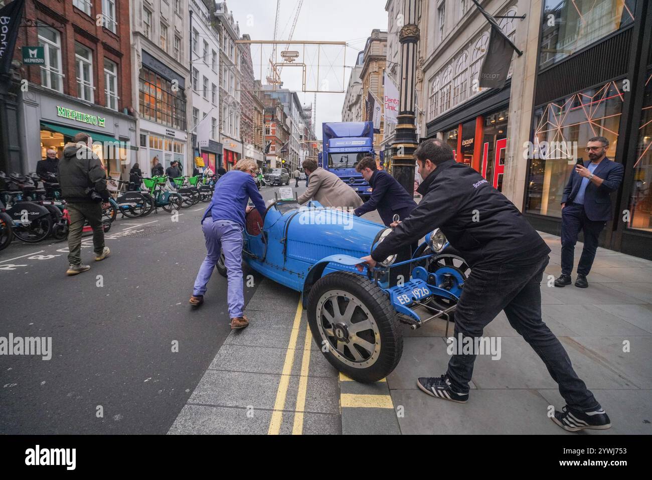 Bugatti type 35t hi-res stock photography and images - Alamy