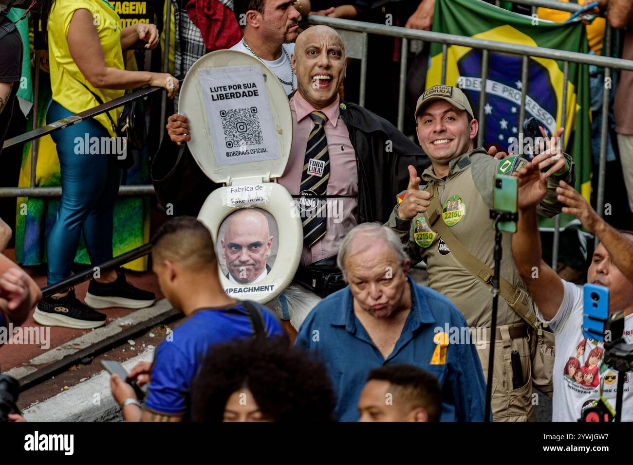 Cosplay of Supreme court president Alexandre de Moraes Former President ...