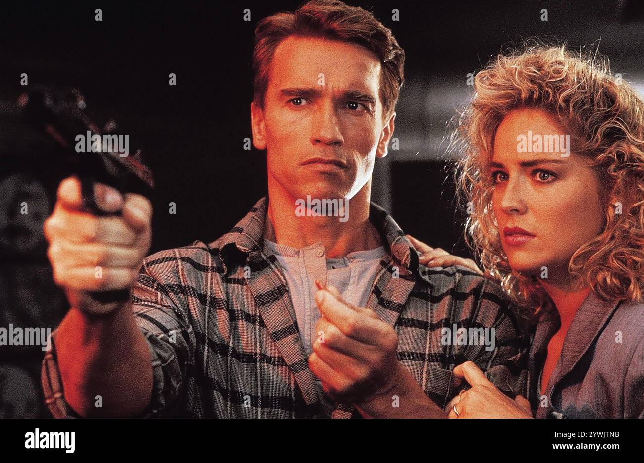 TOTAL RECALL 1990 TriStar Pictures film with Arnold Schwarzenegger and ...