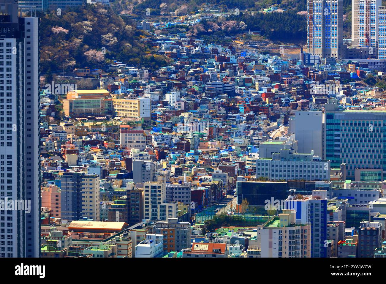 Ami dong tombstone culture village hi-res stock photography and images ...