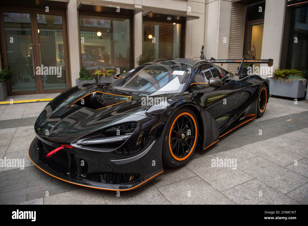 2022 mclaren 720s gt3x coupe hi-res stock photography and images - Alamy