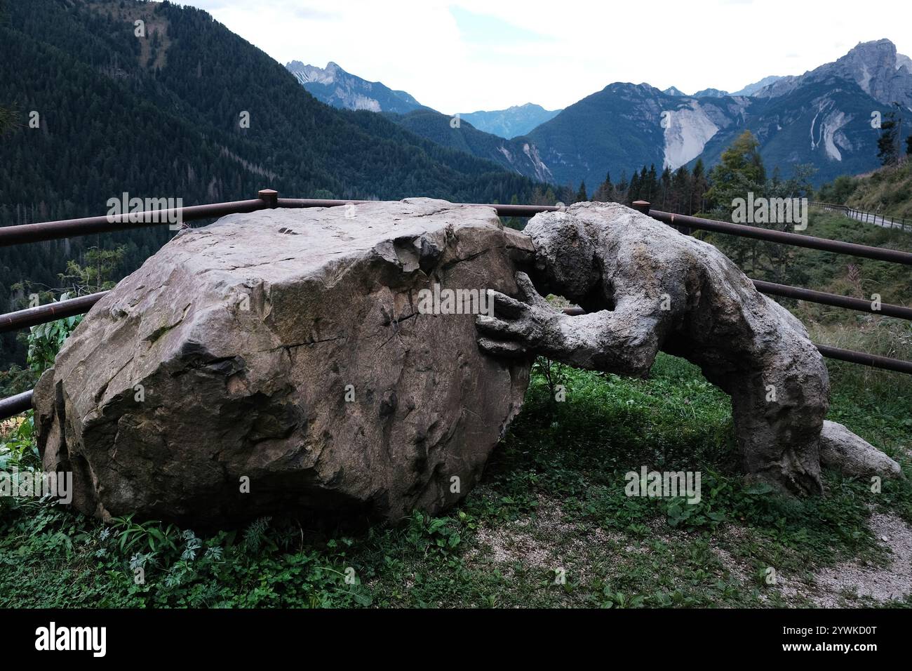 Sentieri della grande guerra hi-res stock photography and images - Alamy