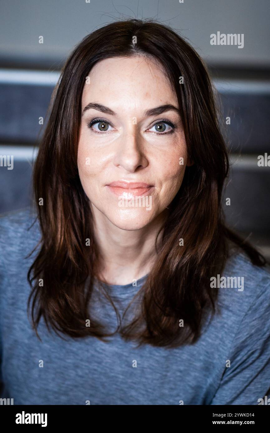 Berlin, Germany. 10th Dec, 2024. Actress Kim Riedle during a photo ...