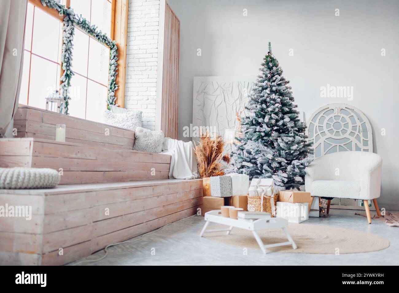 Christmas photo studio living room decorated with Christmas Tree gift ...