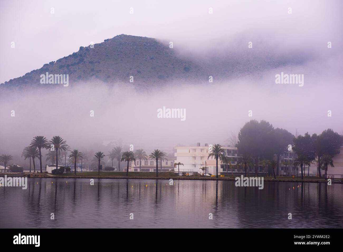 Seaside industry dawn hi-res stock photography and images - Alamy