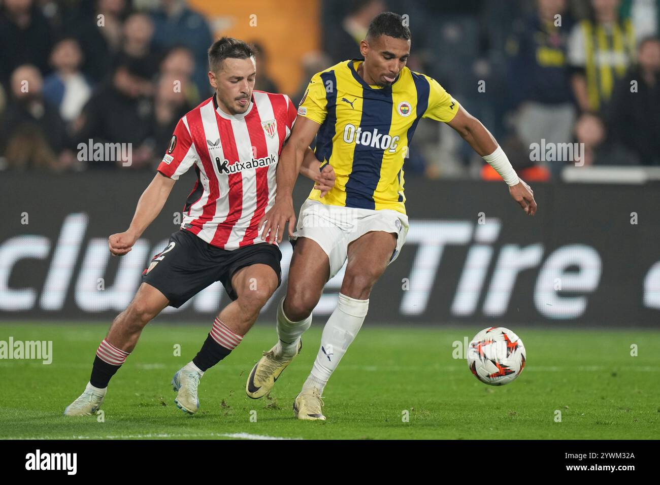 Athletic Bilbao's Andoni Gorosabel, left, and Fenerbahce's Alexander ...
