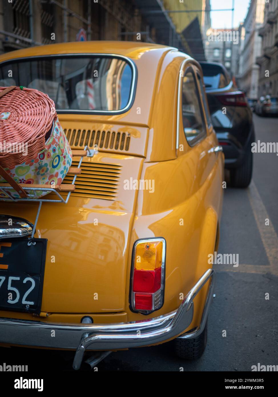 Italy Fiat 500 car yellow Stock Photo - Alamy