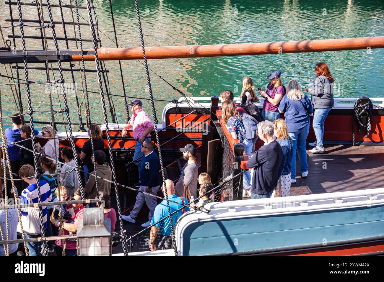 Rise of the tea party hi-res stock photography and images - Alamy