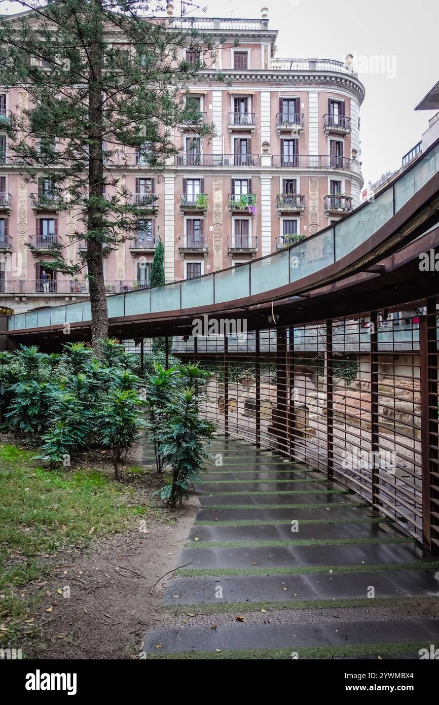 Typical Residential Building in the Gothic Quarter (Barri Gòtic ...