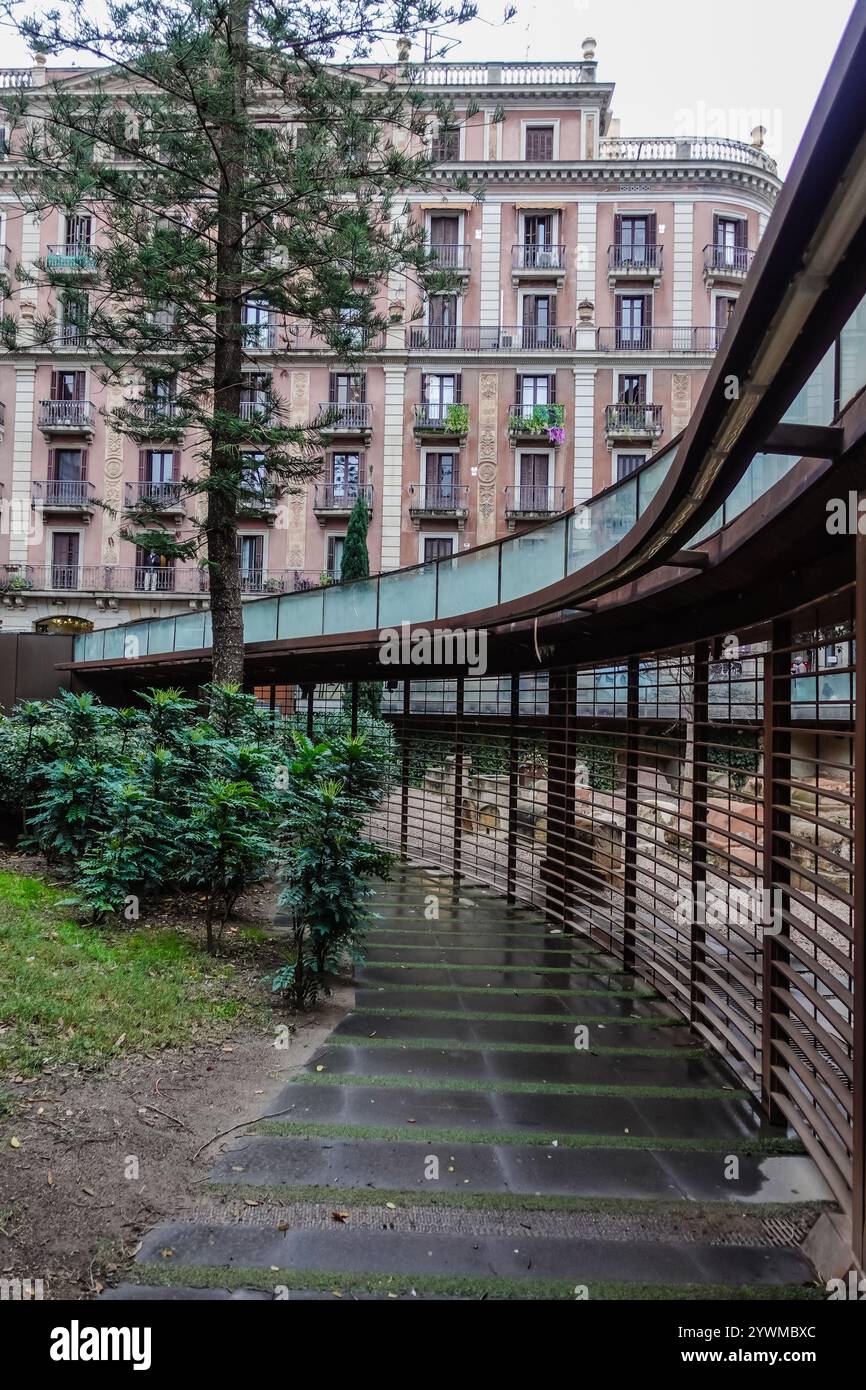 Typical Residential Building in the Gothic Quarter (Barri Gòtic ...