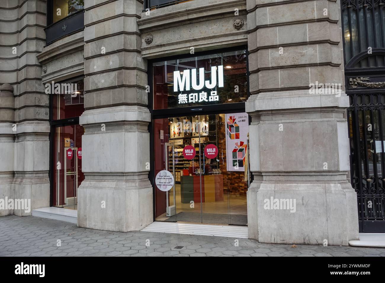 Street Entrance of MUJI Store in Barcelona Stock Photo - Alamy