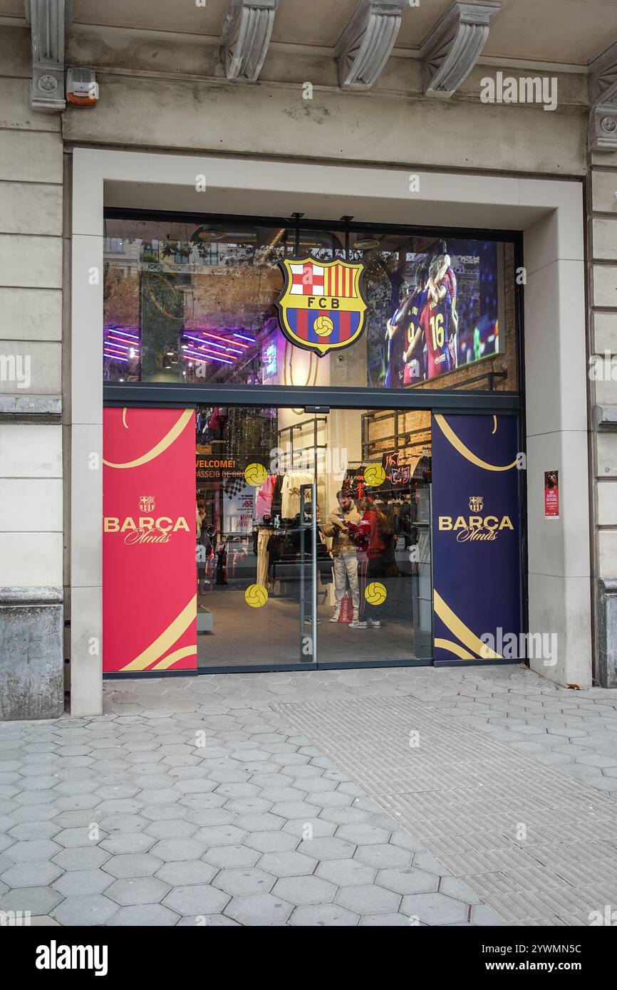 Fc barcelona store hi-res stock photography and images - Alamy