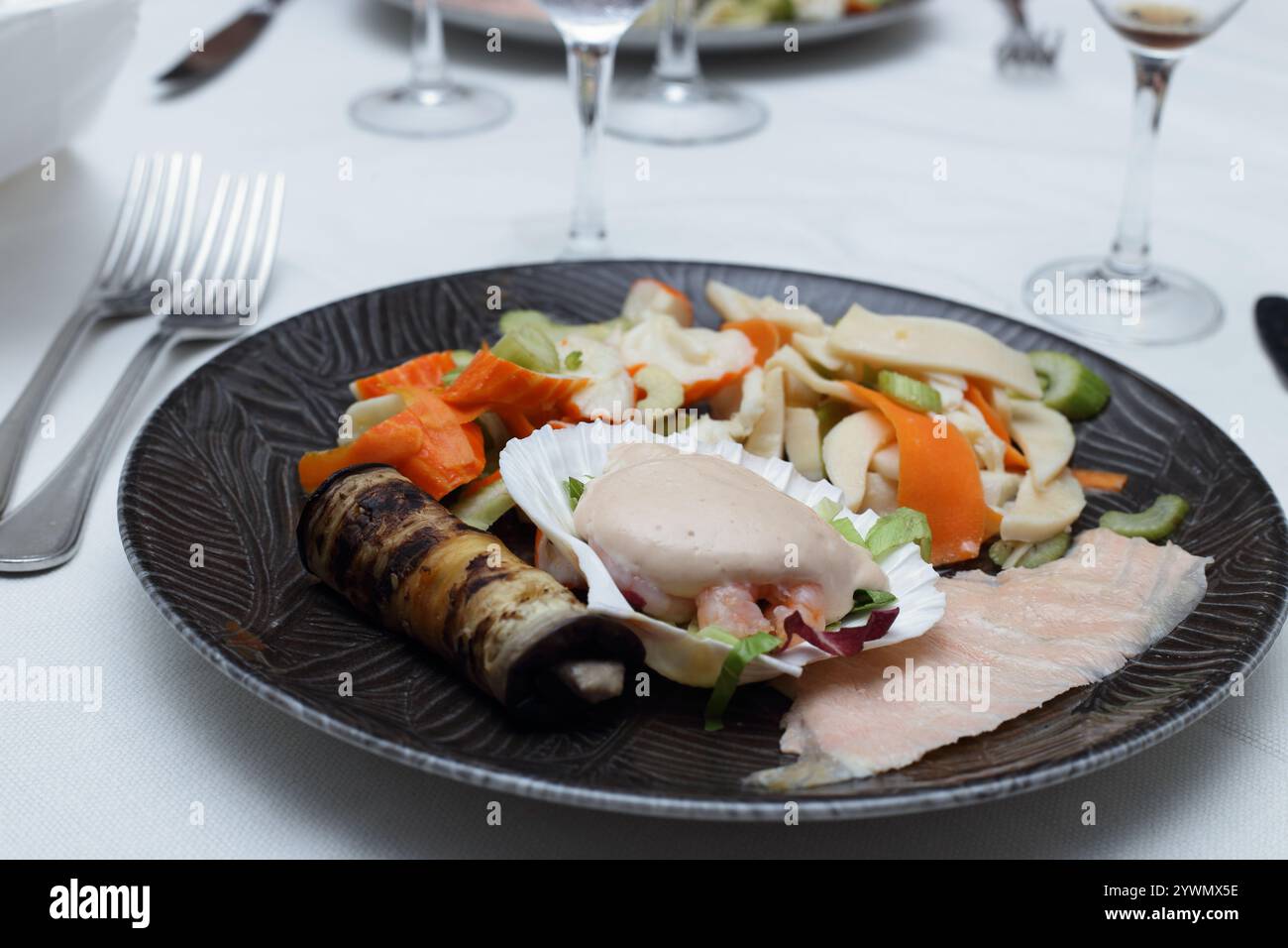 Fish entry hi-res stock photography and images - Alamy