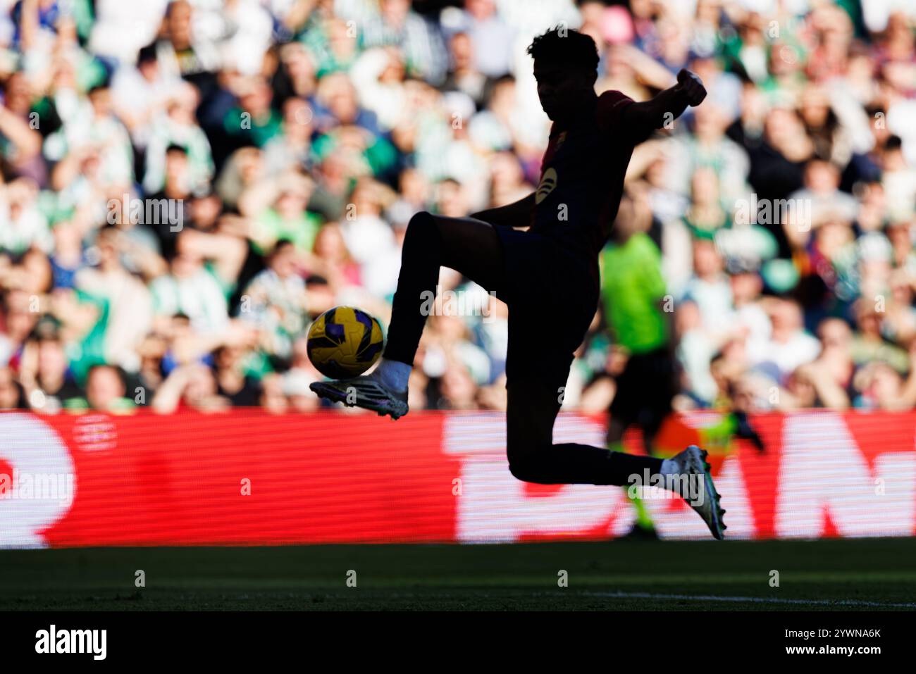 Lamine yamal raphinha lewandowski hi-res stock photography and images ...