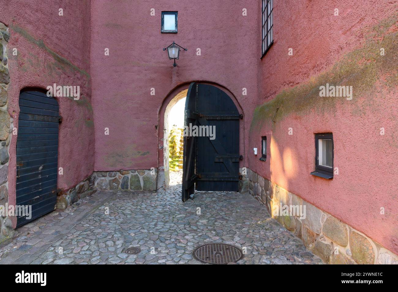 Door ajar adds hi-res stock photography and images - Alamy