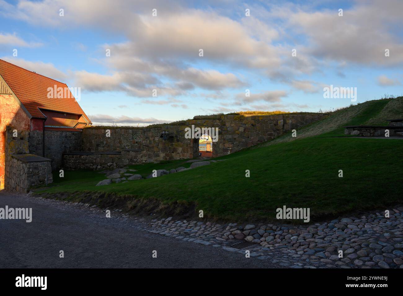 Weathered structures hint hi-res stock photography and images - Alamy