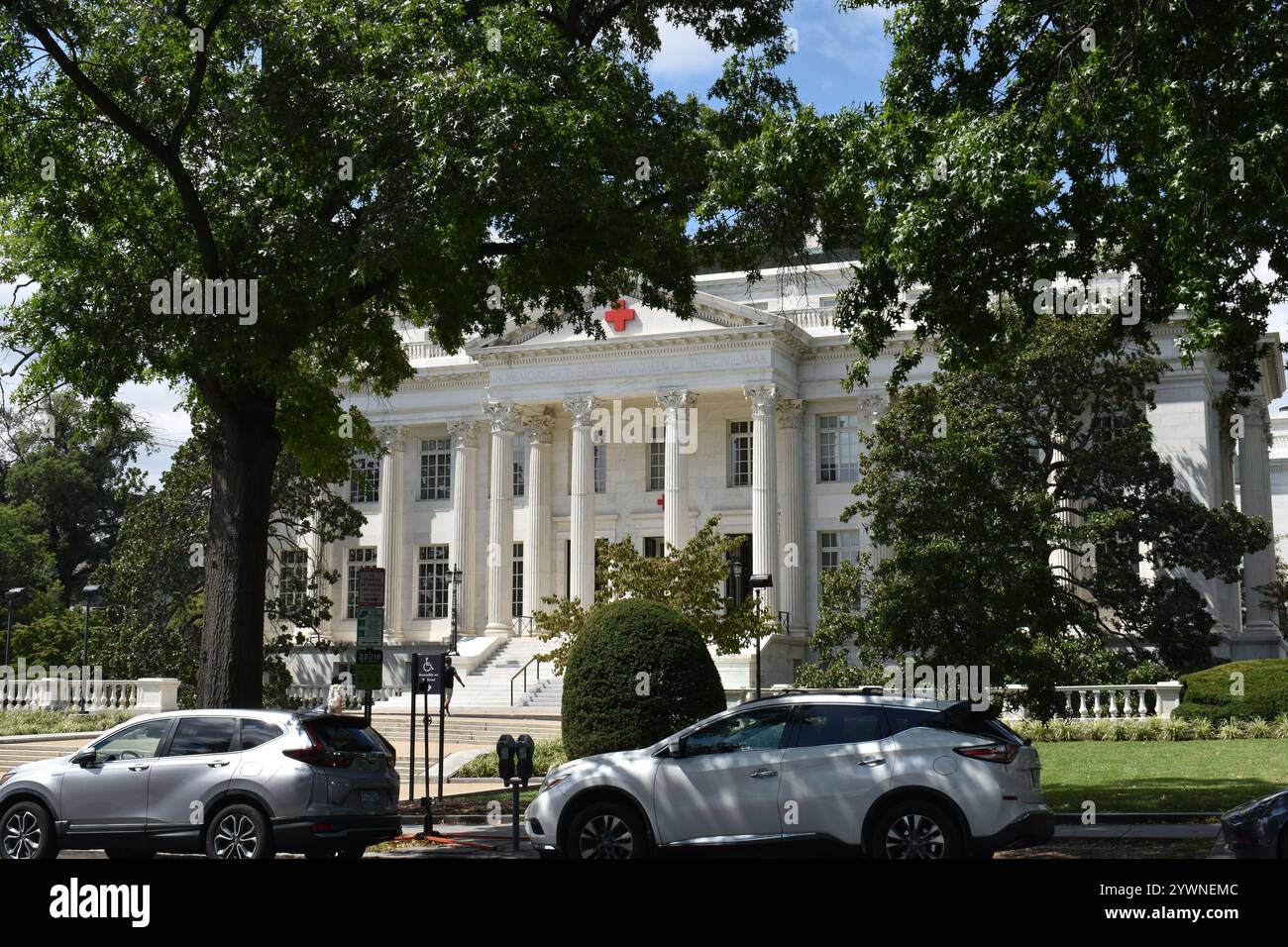 American red cross national headquarters hi-res stock photography and ...