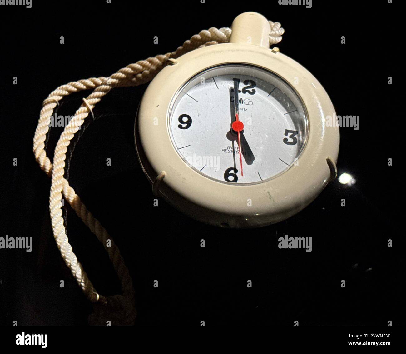 Flavor flav clock hi-res stock photography and images - Alamy
