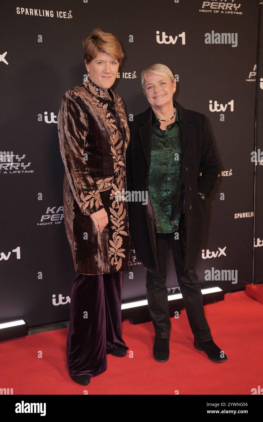 Clare balding alice arnold hi-res stock photography and images - Alamy