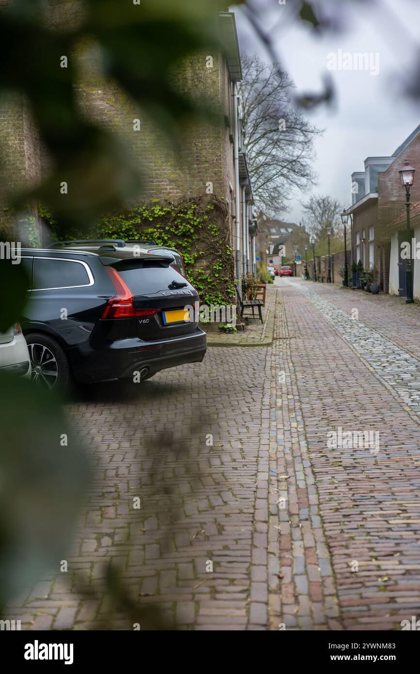 Charming brick walkway lined hi-res stock photography and images - Alamy