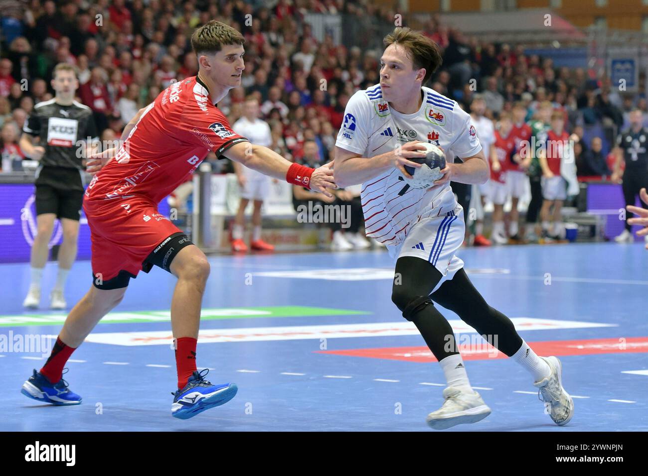 Leif Tissier (HSV Hamburg, #7) (am Ball), Nikolaj Enderleit (MT ...