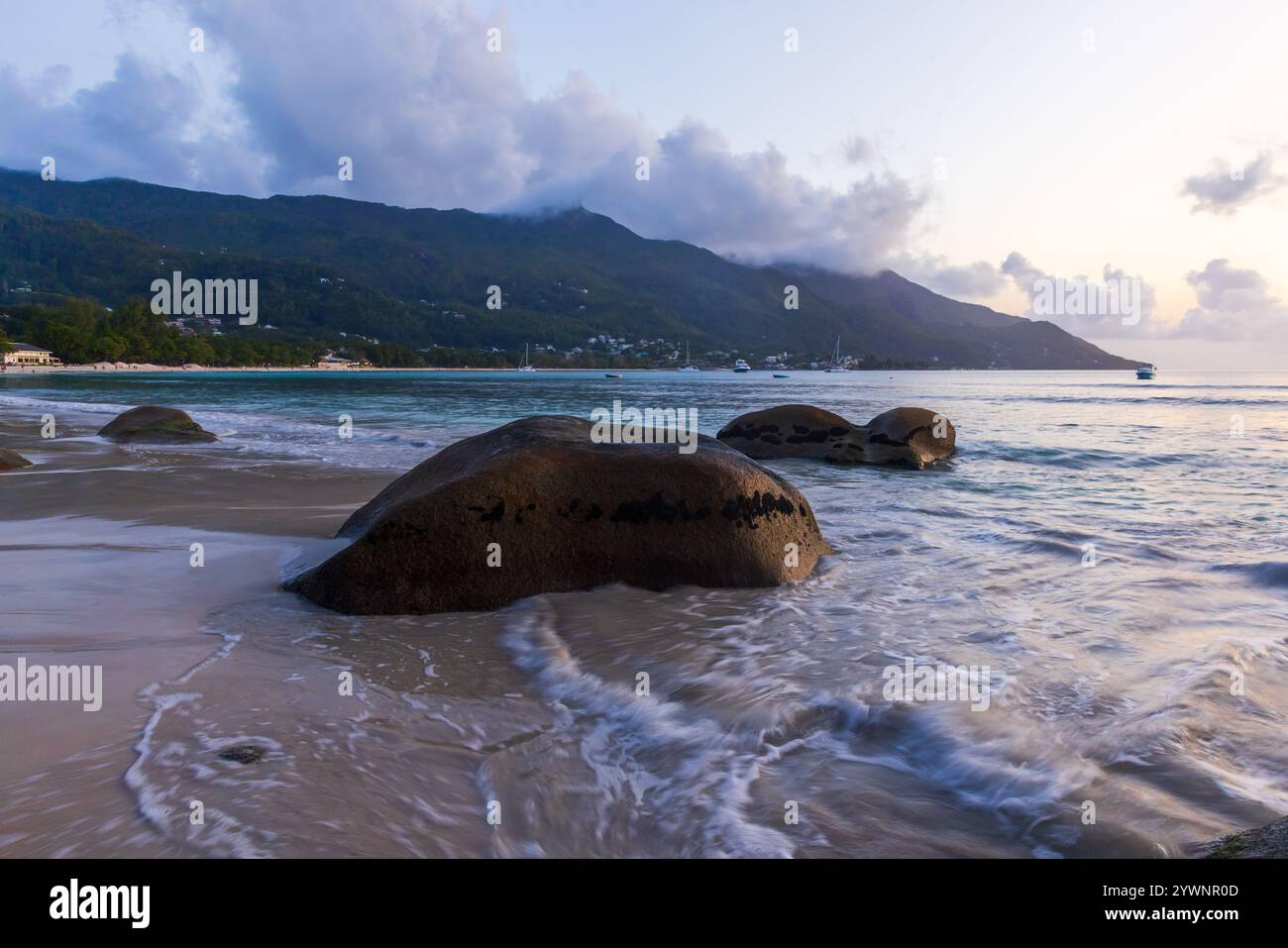 Seashore dawn beach landscape hi-res stock photography and images - Alamy