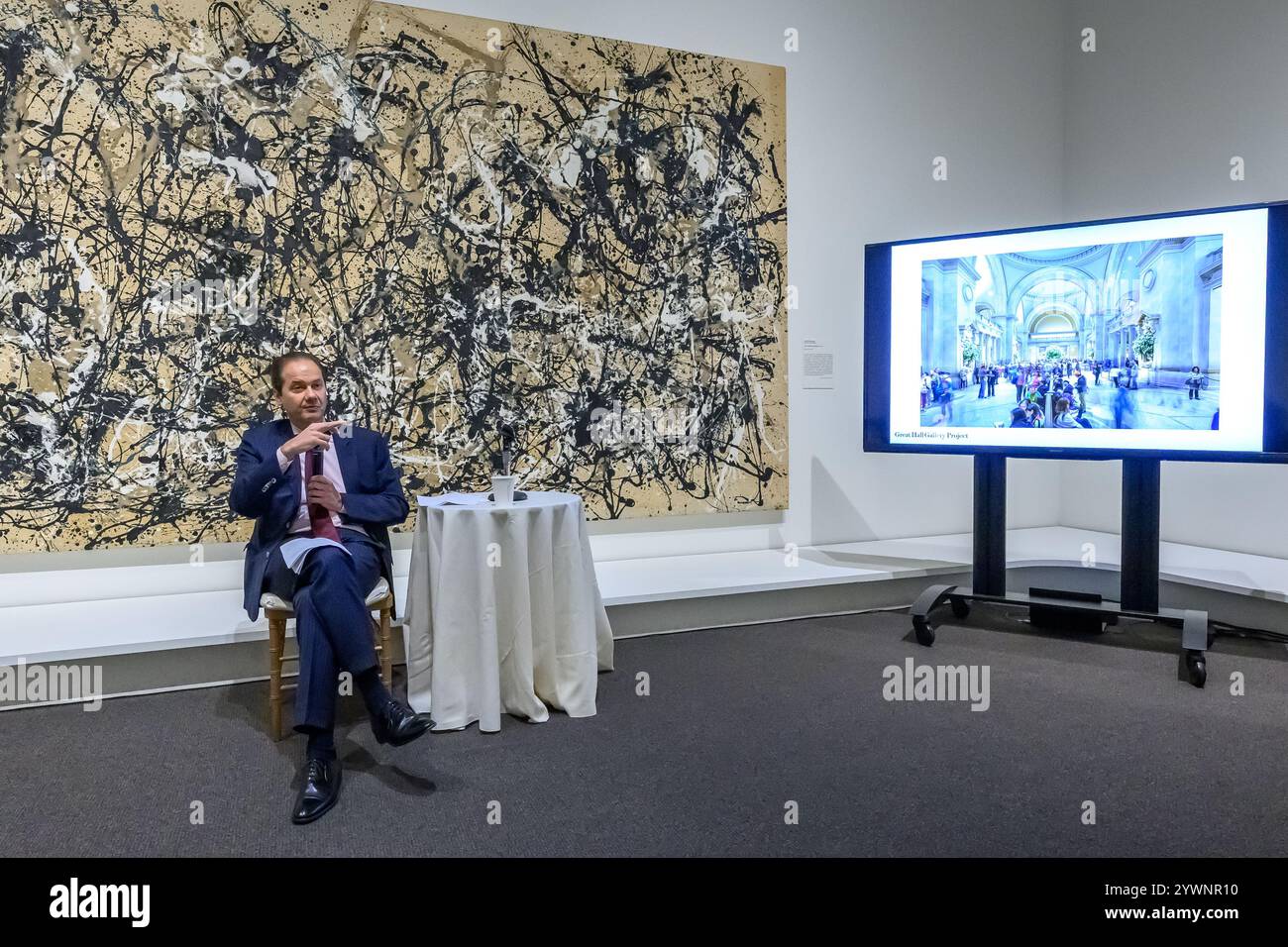briefing, unveiling, design, Tang Stock Photo - Alamy