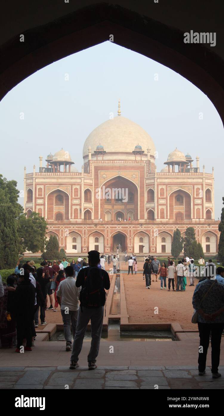 Humayun's Tomb, the 16th Century resting place of Mughal emperor Mirza ...