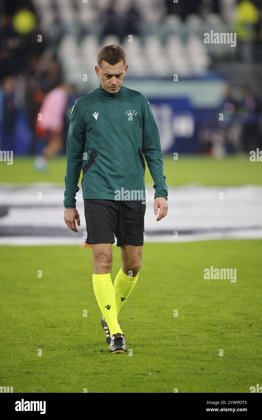 Turin, Italy. 11th Dec, 2024. Refree mr. Clement Turpin during the Uefa ...