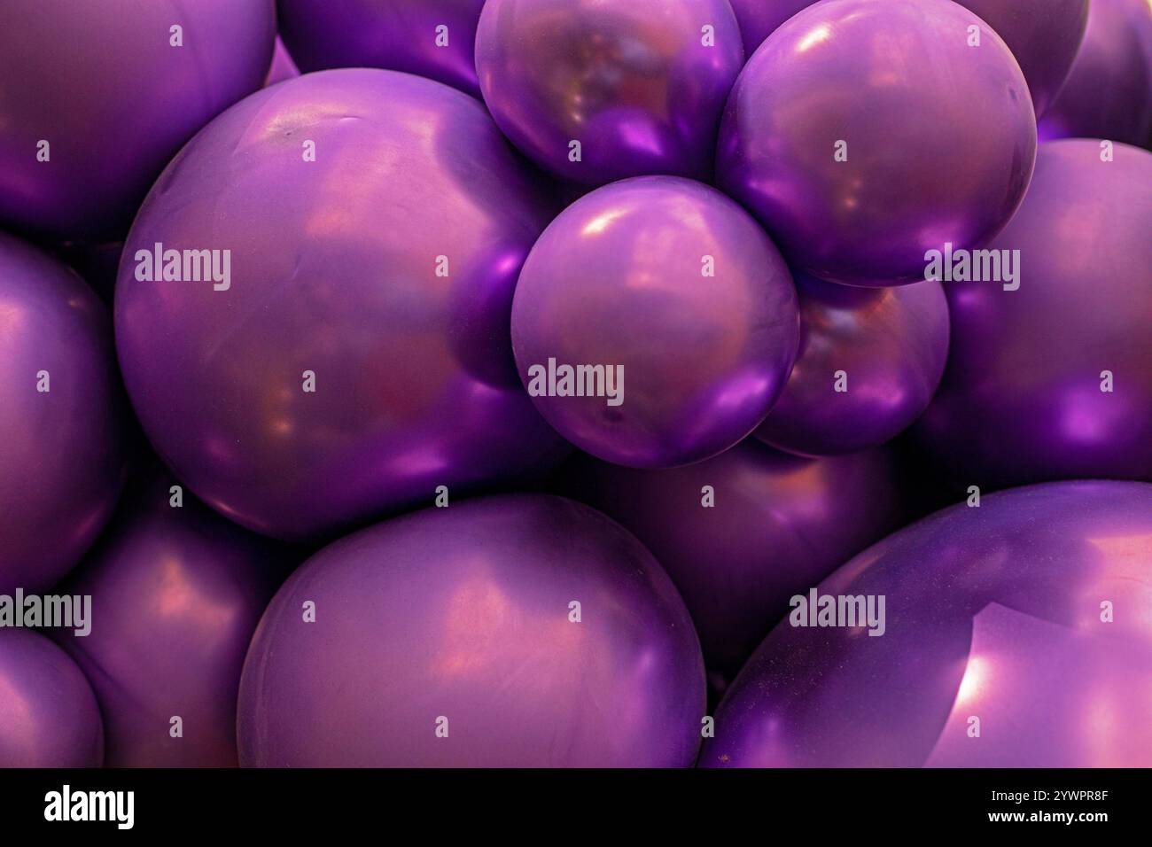 Balloon centerpieces hi-res stock photography and images - Alamy