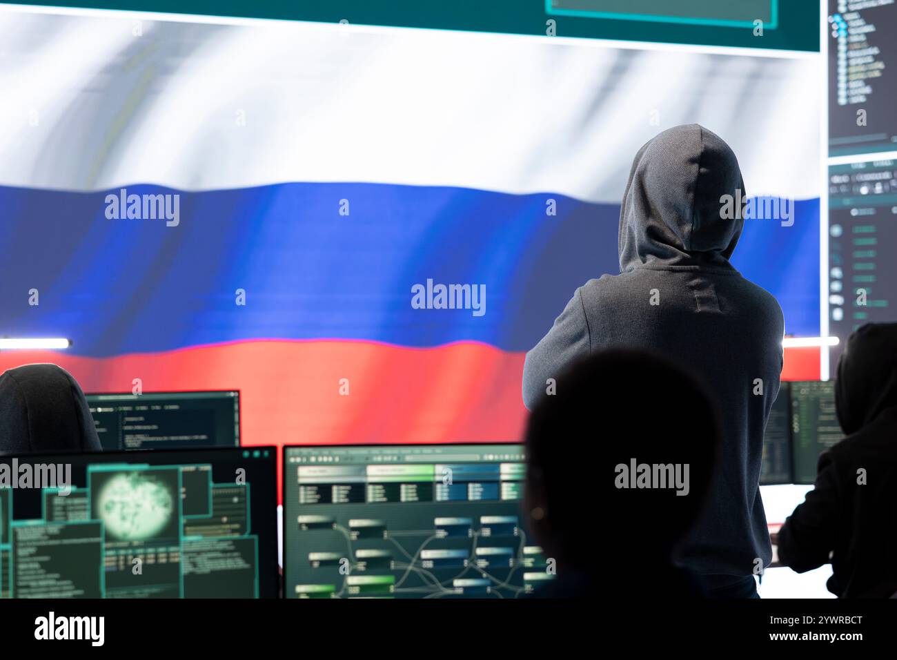 Governmental cyber operations room hi-res stock photography and images ...