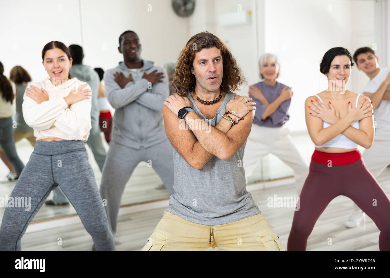 Jazz dance position hi-res stock photography and images - Alamy