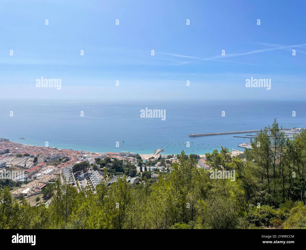 Old town sesimbra setubal district hi-res stock photography and images ...