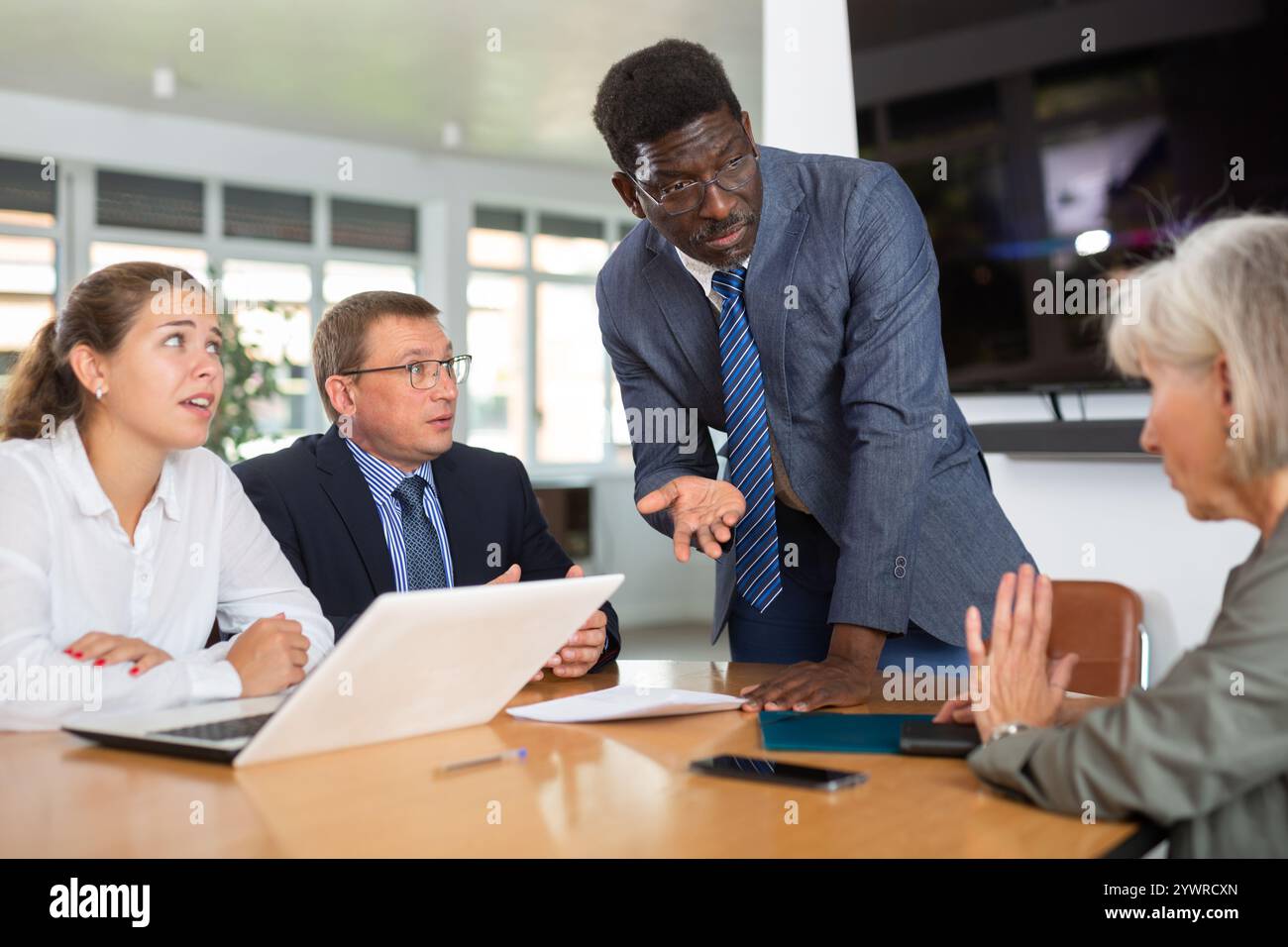 Angry businesswoman in suit arguing hi-res stock photography and images ...