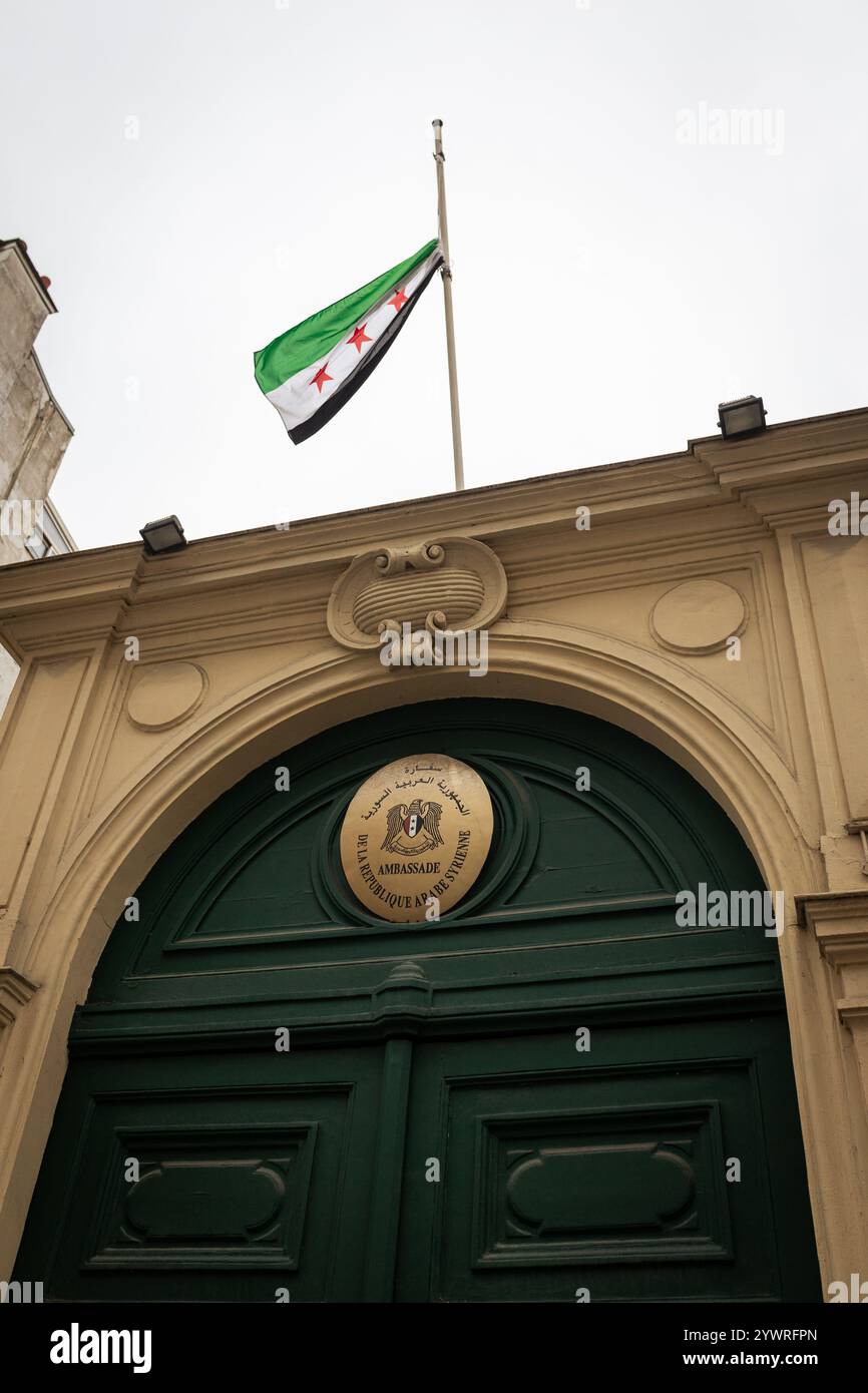 View of the facade of the Embassy of Syria, in Paris, with the Syrian ...