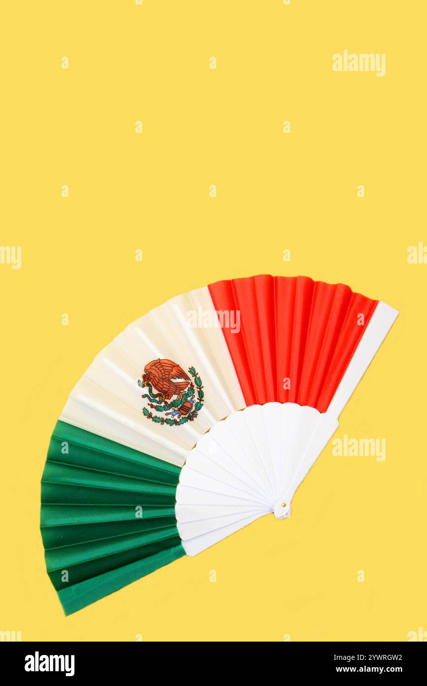 Tricolor fan with the colors of the Mexican flag as a decorative item ...