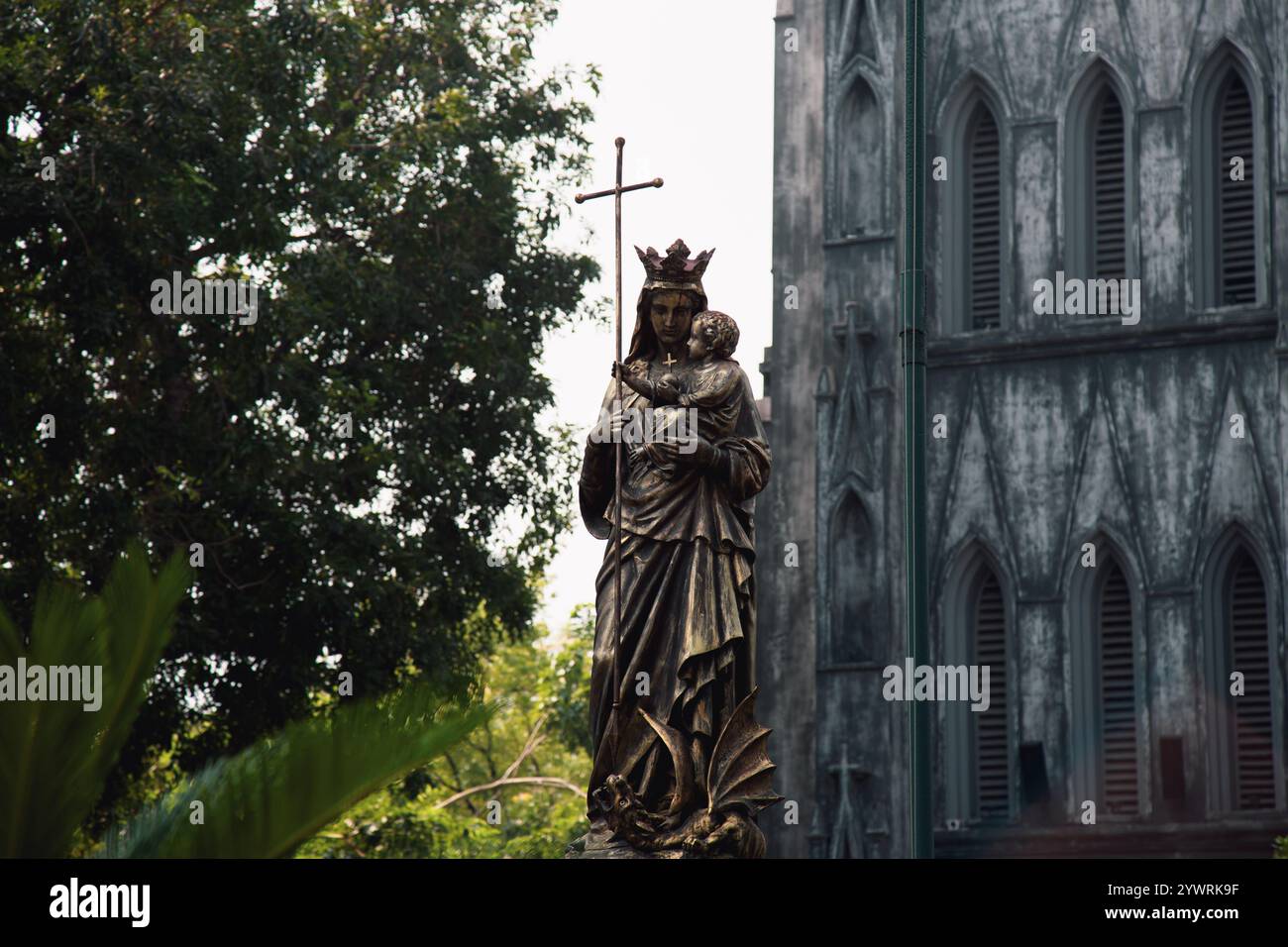 Regina Pacis (Queen of Peace) Statue in front of St. Joseph's Cathedral ...
