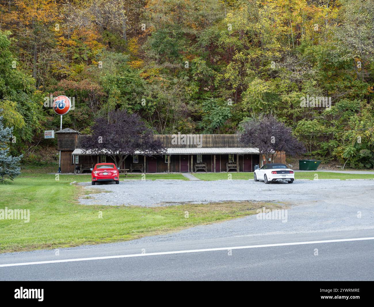 Seneca pines lodge hi-res stock photography and images - Alamy