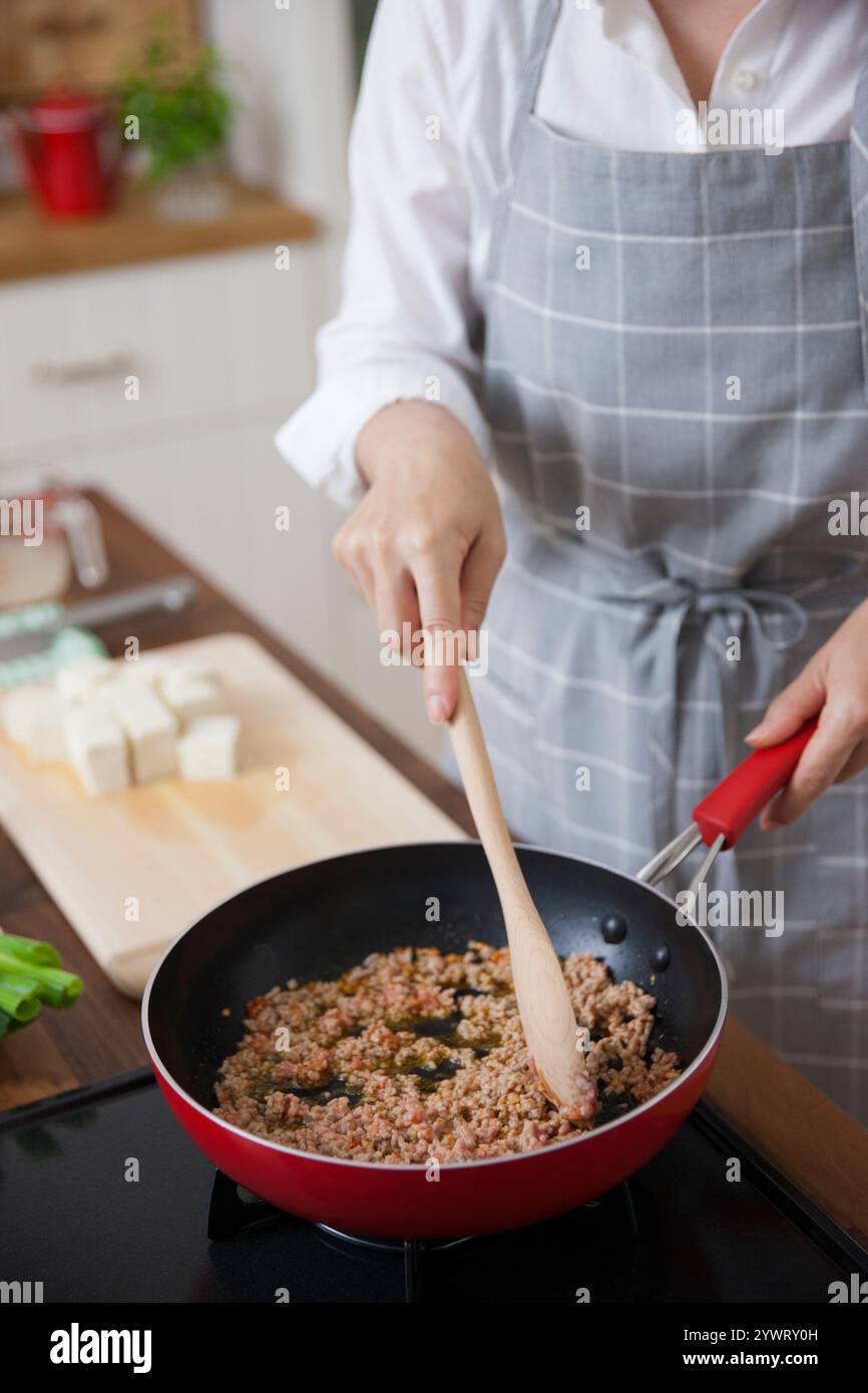 Woman pan hi-res stock photography and images - Alamy