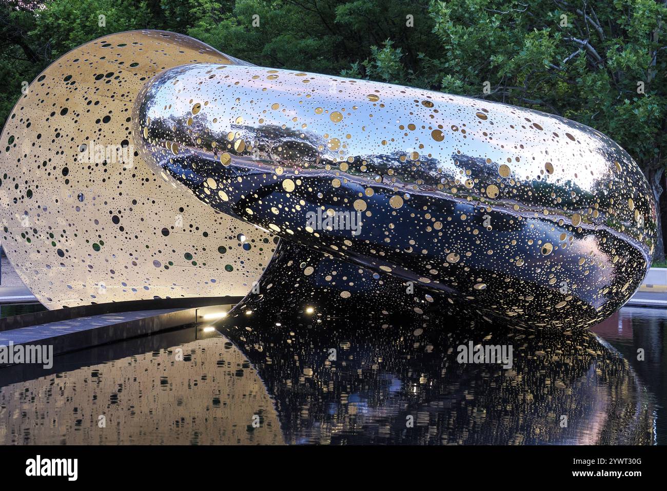 Lindy Lee’s 13-tonne sculpture, Ouroboros, the most expensive work in ...