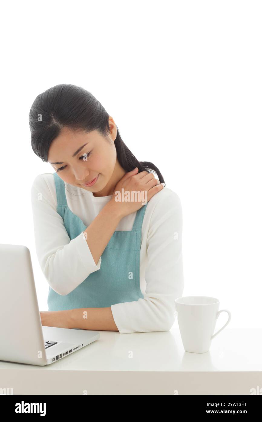Shoulder alternating hi-res stock photography and images - Alamy