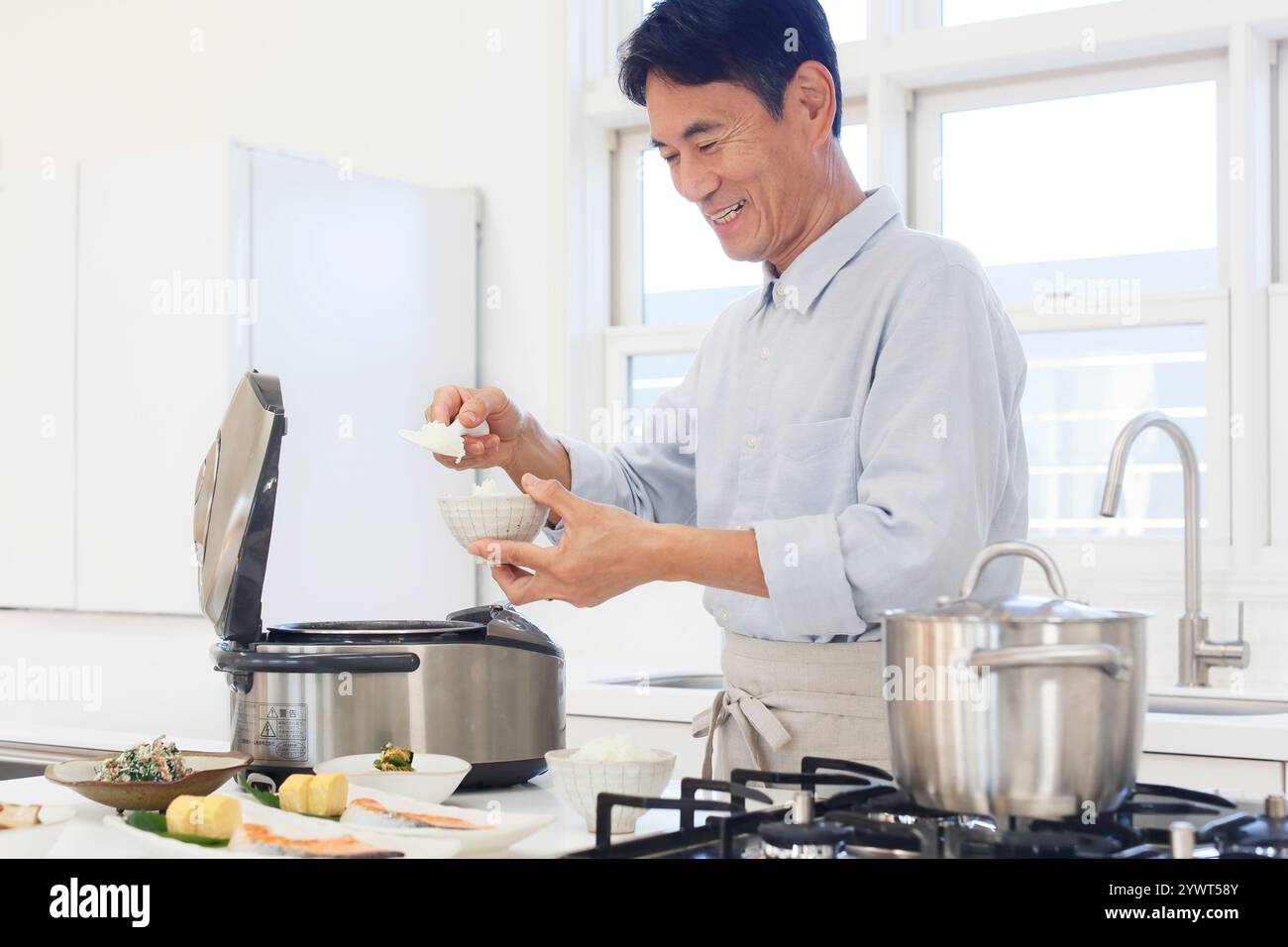 Man salmon kitchen hi-res stock photography and images - Alamy